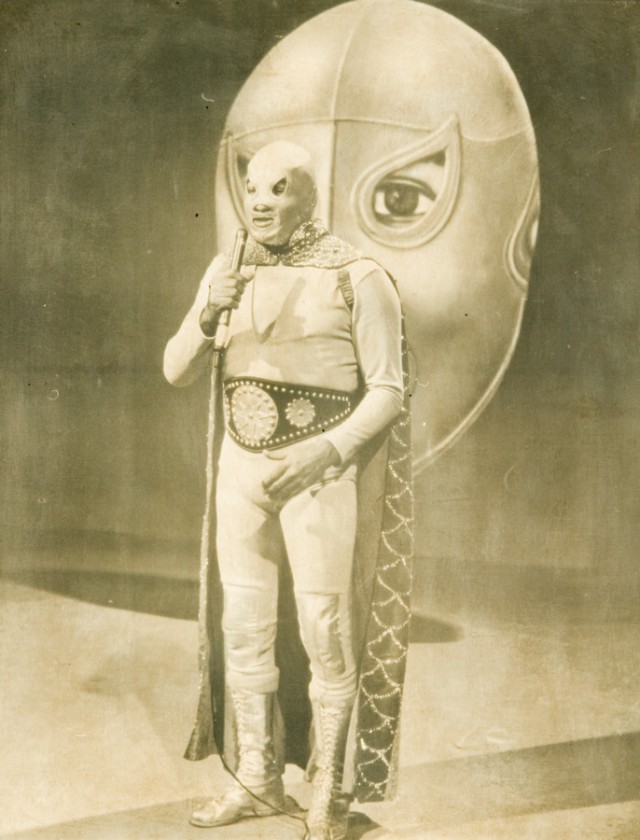 Dedication to the Mask- The Story of El Santo