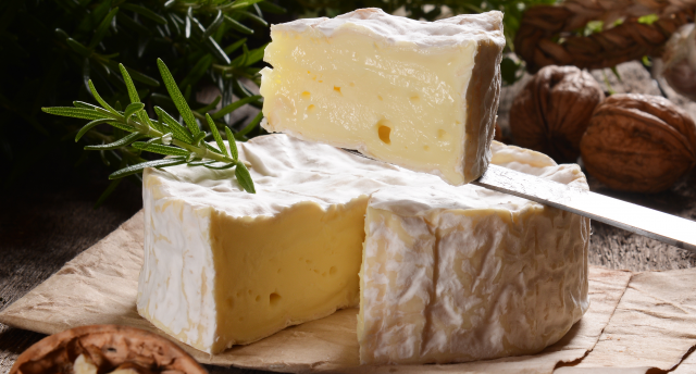 Is it Safe to Eat Cheese Rinds?