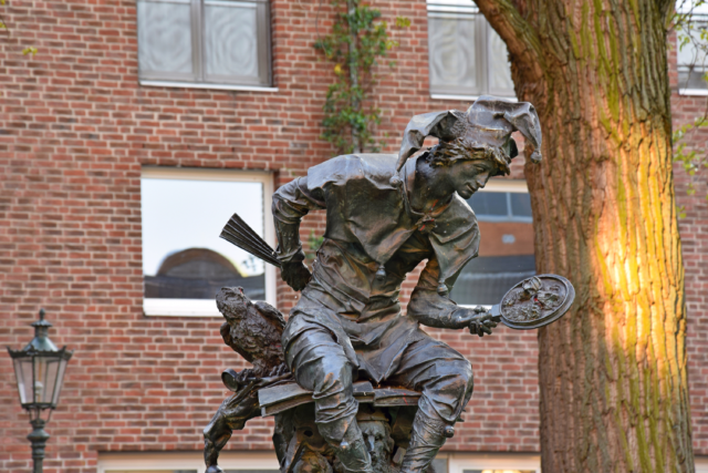 What was It Actually Like to Be a Court Jester in Medieval Times?